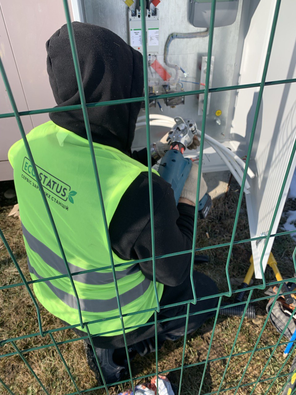 Ecostatus - Eco Status - Розвиток Екологічного Транспорту та Зарядних Станцій
